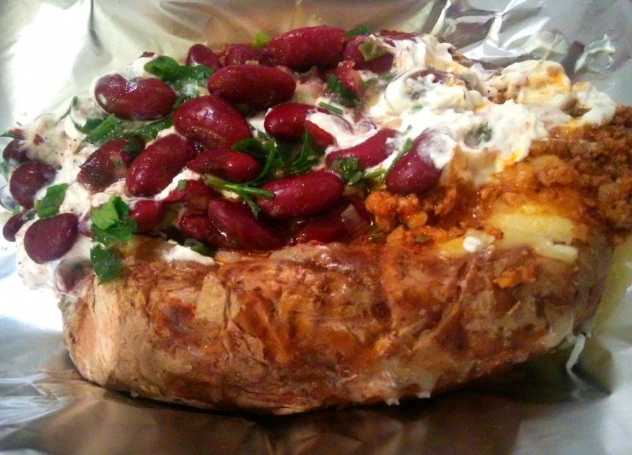 Καυτή Πατάτα. Όταν το αγαπημένο street food της Πόλης προσγειώνεται στο ...