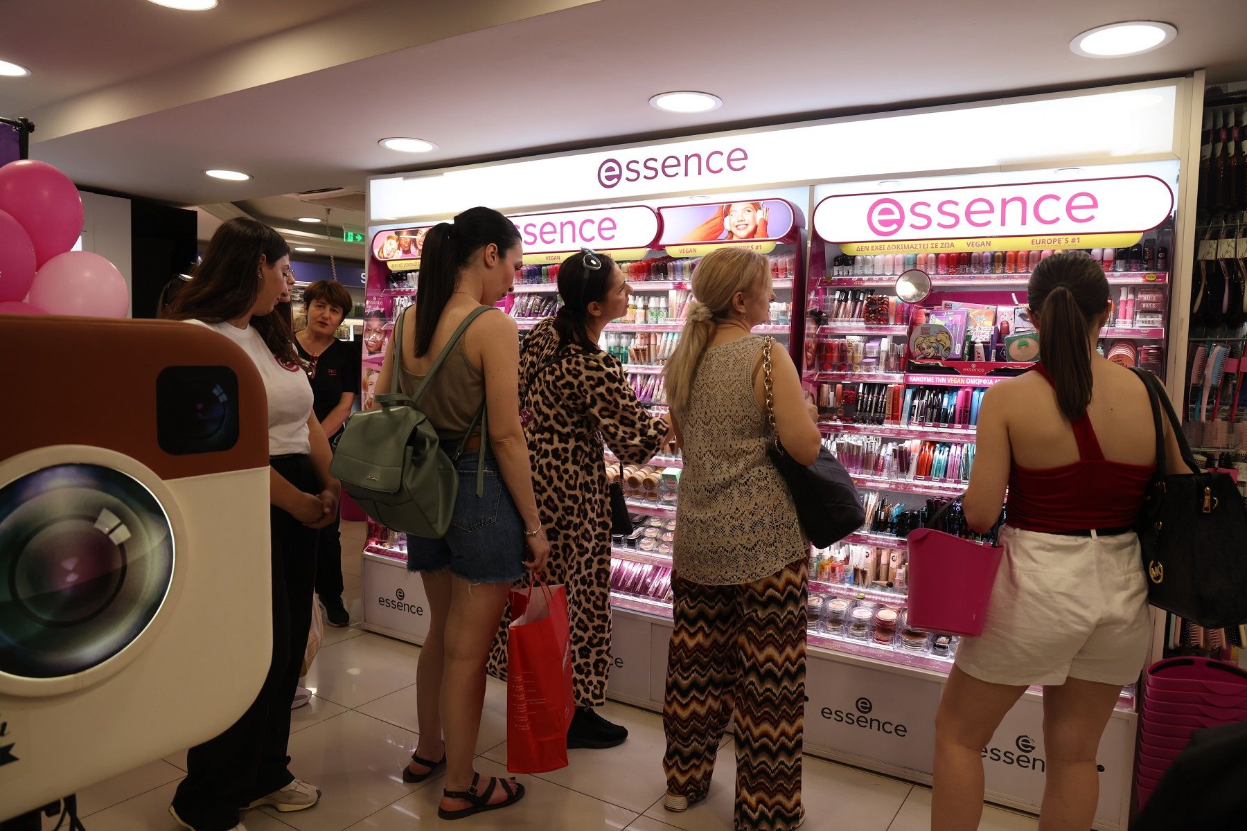 Η μάσκαρα που έκανε αίσθηση σε εκδήλωση της essence cosmetics! | Thats ...
